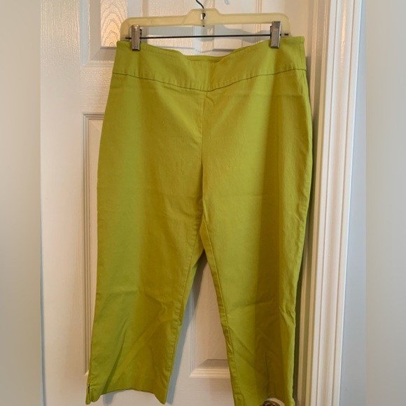Attyre | Pants & Jumpsuits | Attyre New York Lime Green Capri Pants ...